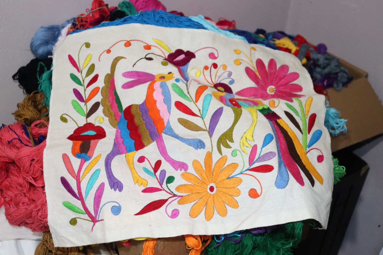 Conoce a los ganadores del concurso de bordados de Tenango de Doria